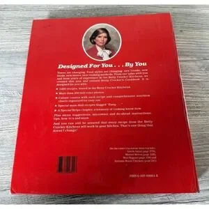 Kitchen | Vintage Betty Crockers Cookbook Recipe Golden 5 Ring Binder ...